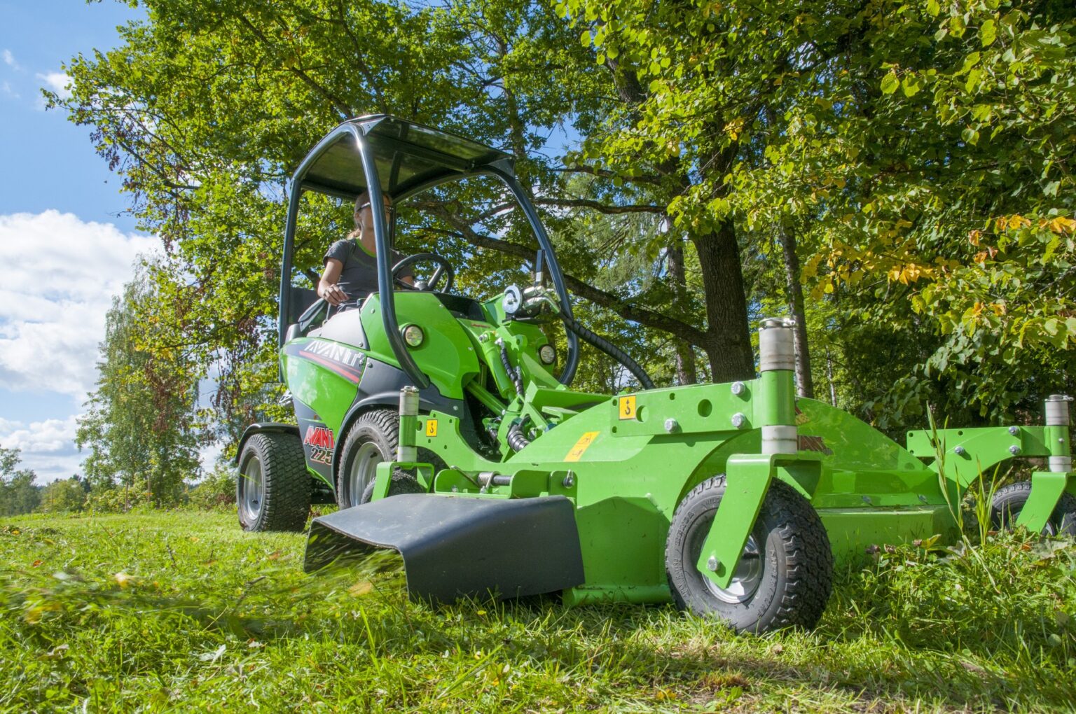 Avant 200-seeria laadur - Kompaktne, lihtne ja mitmekülgne