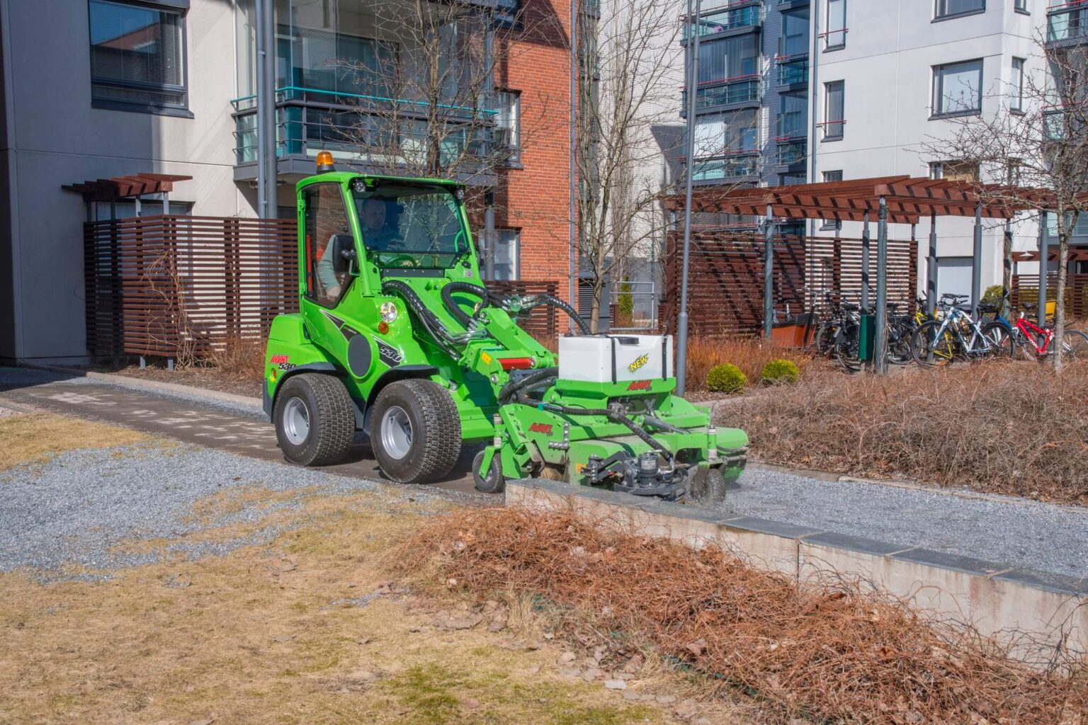 Avant 500-seeria laadur - Kompaktne ja mitmekülgne laadur